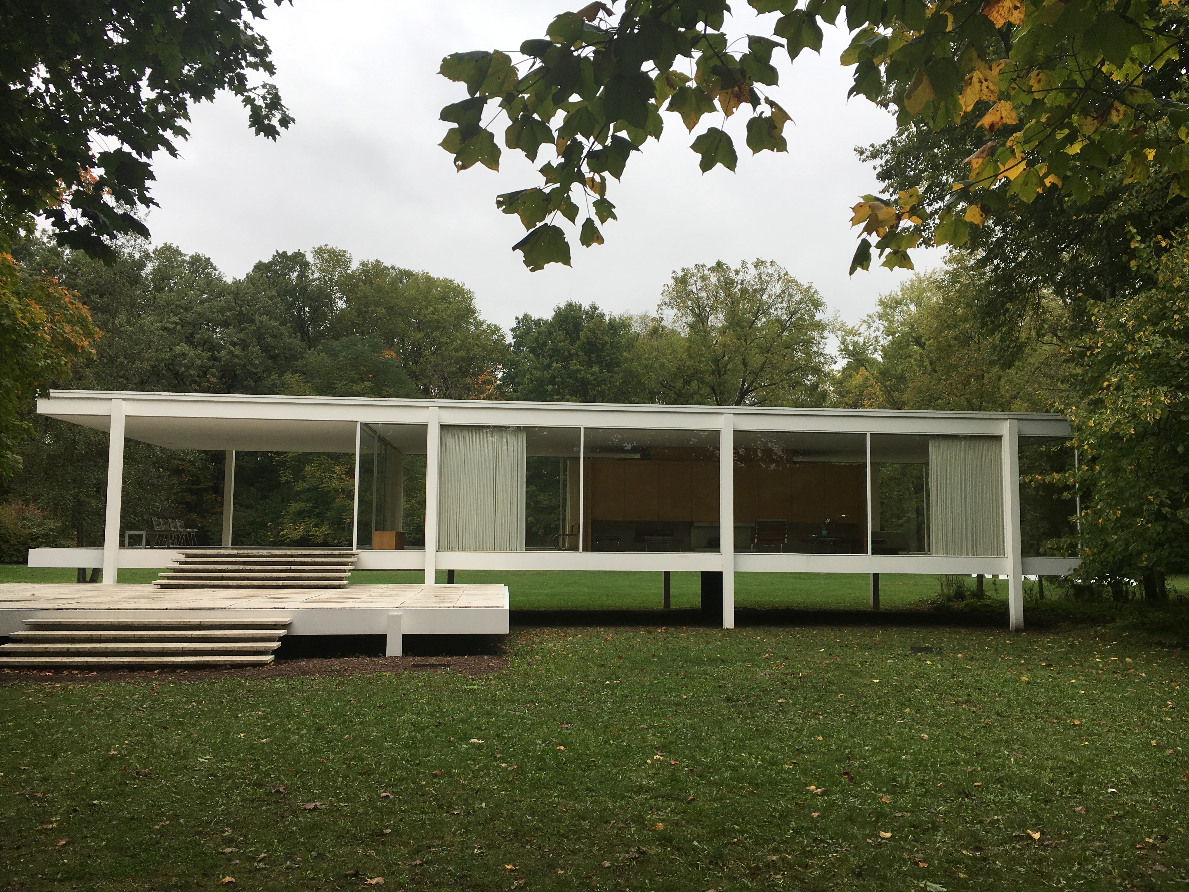 The Farnsworth House – 20 Minutes a Day