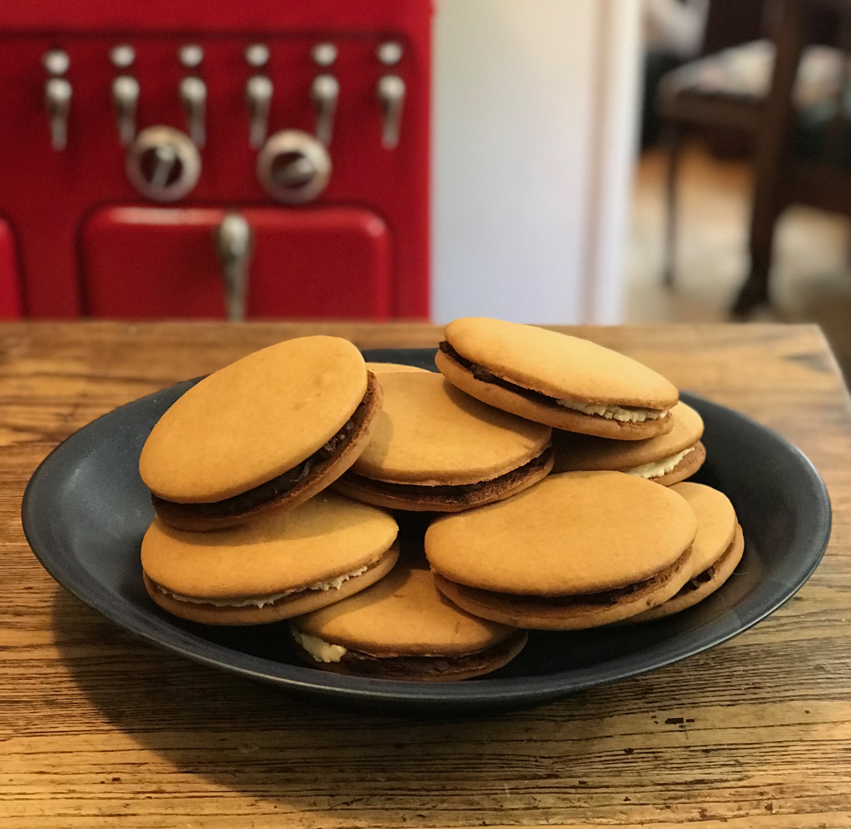 An Homage to Mani’s Bakery, Here in LA – 20 Minutes a Day